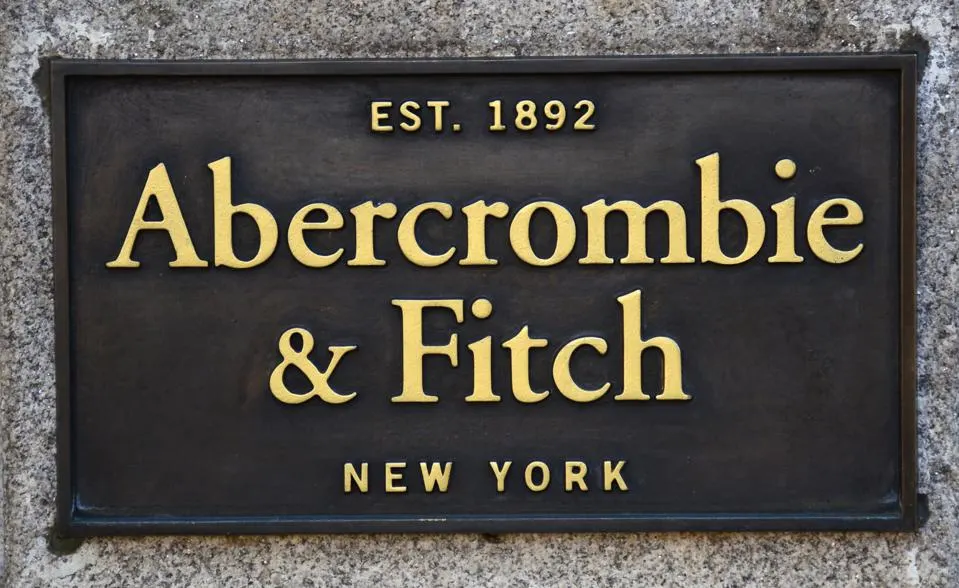 Cartello Abercrombie E Fitch Abercrombie & Fitch Launches New Ad